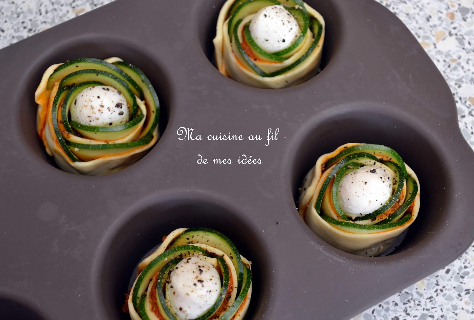 Ma cuisine au fil de mes idées...: Roses feuilletées à la courgette ...