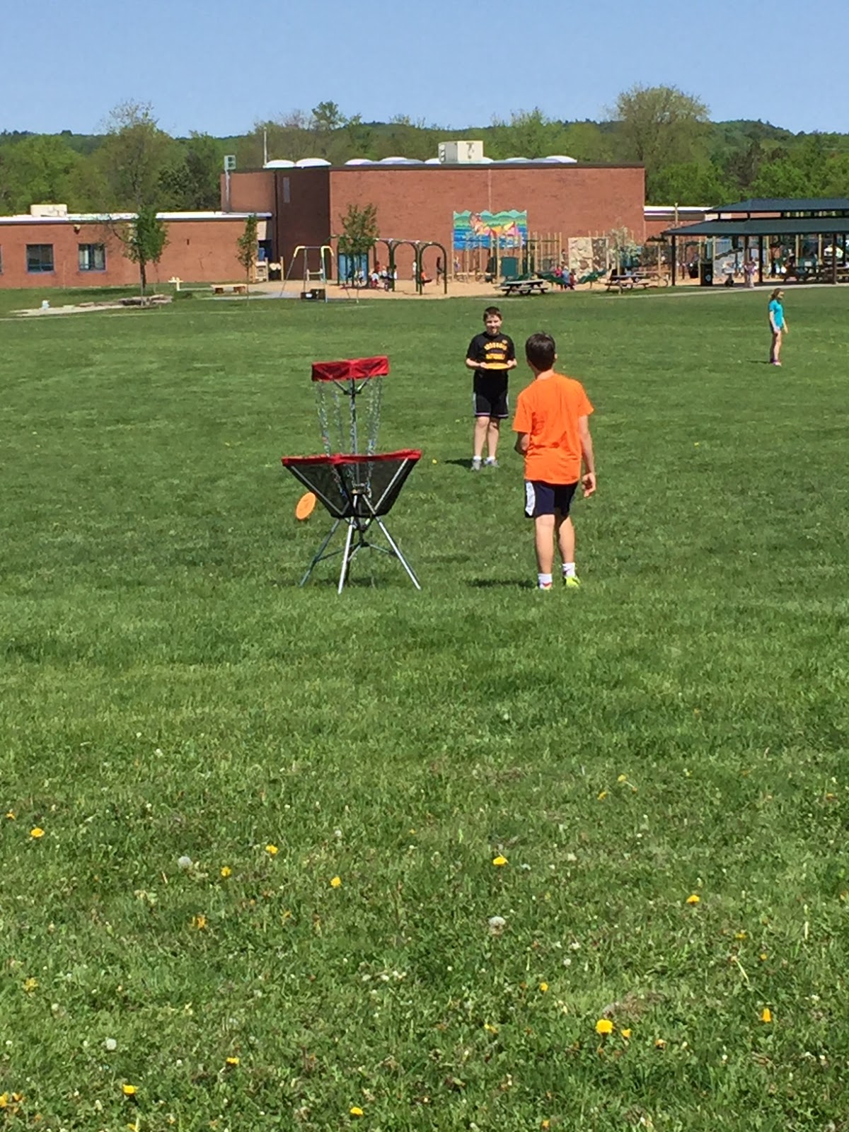 Physical Education at SCS: Disc Golf In Middle School PE