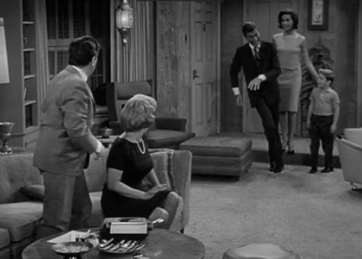 The Dick Van Dyke Show: Episode 57: Racy Tracy Rattigan