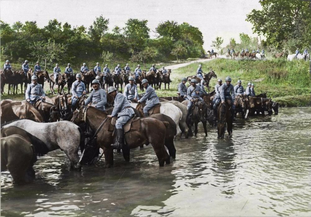 Remarkable Colorized Photos Reveal What Life Was Like For French ... Remarkable Colorized Photos Reveal What Life Was Like For French ...