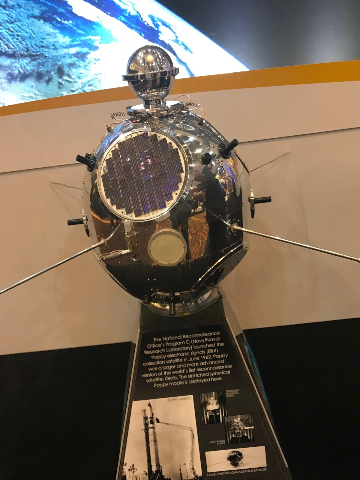 Matt's Sci/Tech Blog: Dropping in on the Space Symposium
