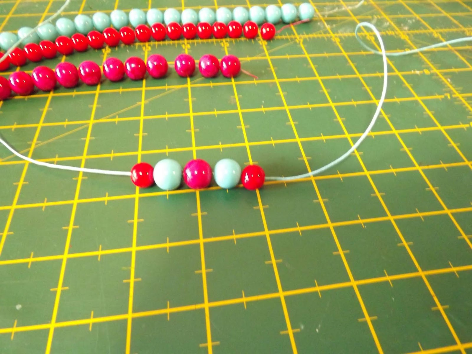 A Pretty Talent Blog: Jewelry Making: Three Strings In One