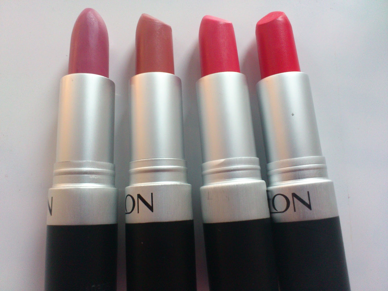 The Lipstick Junkie's Diary: Mis labiales Revlon Matte