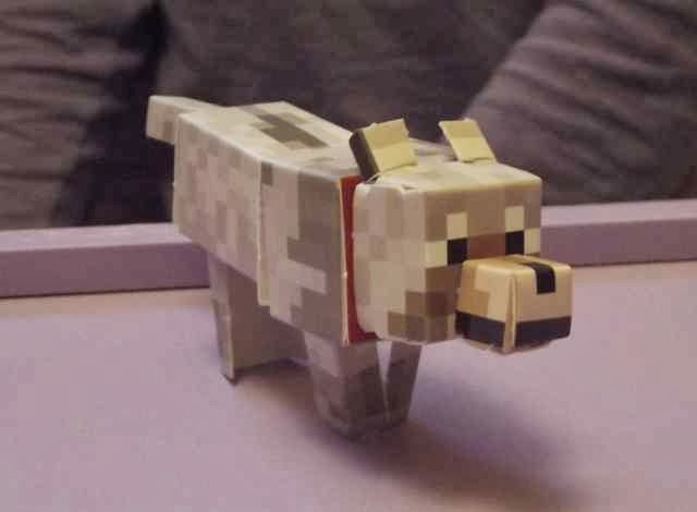 Minecraft Papercraft Wolf Tame
