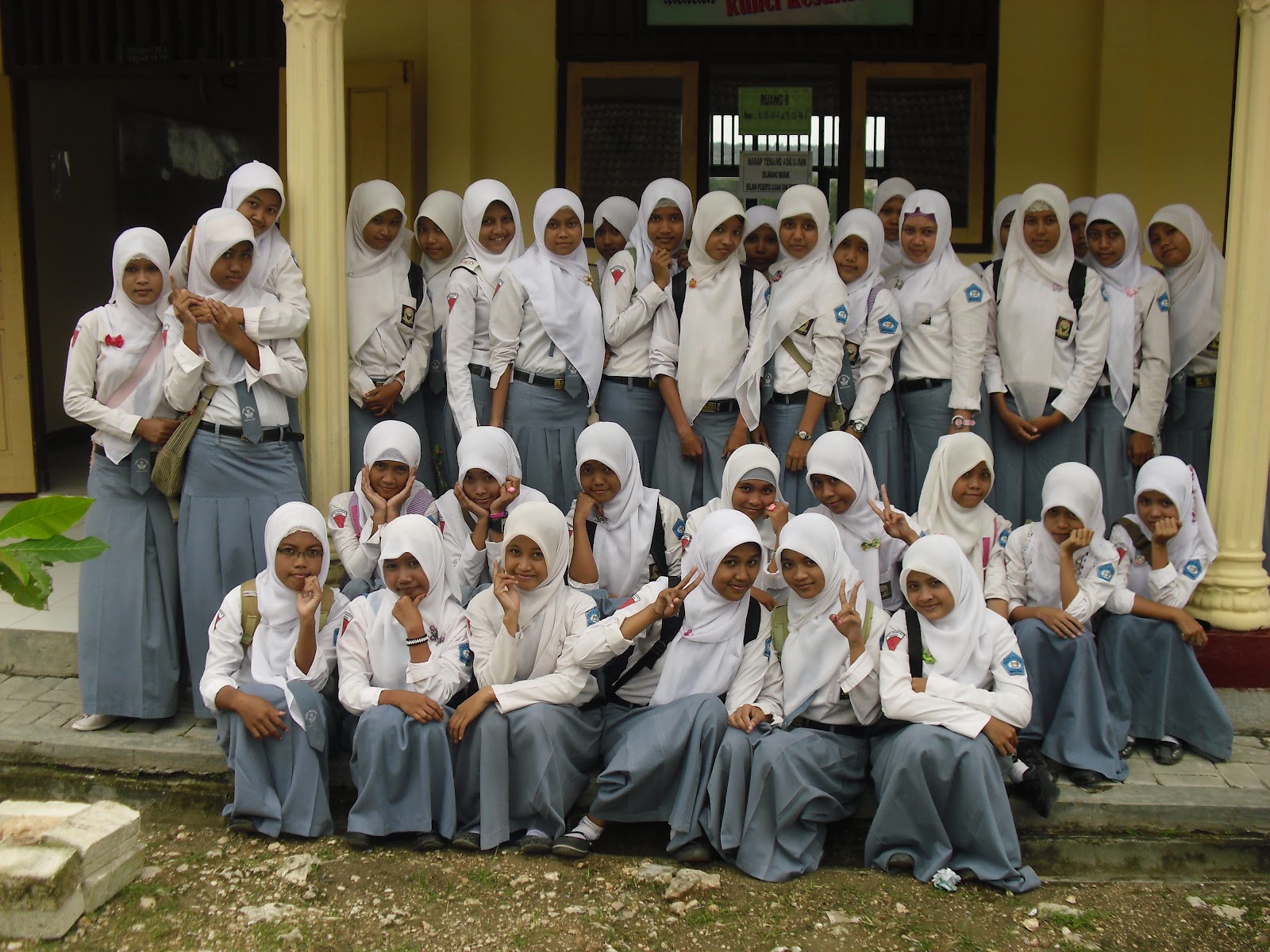 SMK NEGERI RENGEL