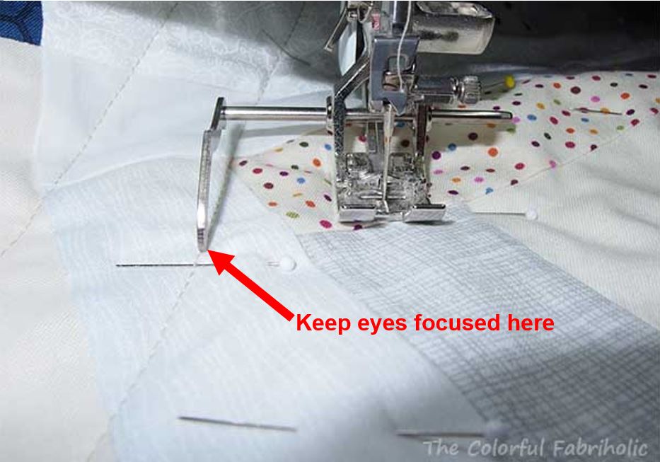 The Colorful Fabriholic: Spiral Quilting Tutorial