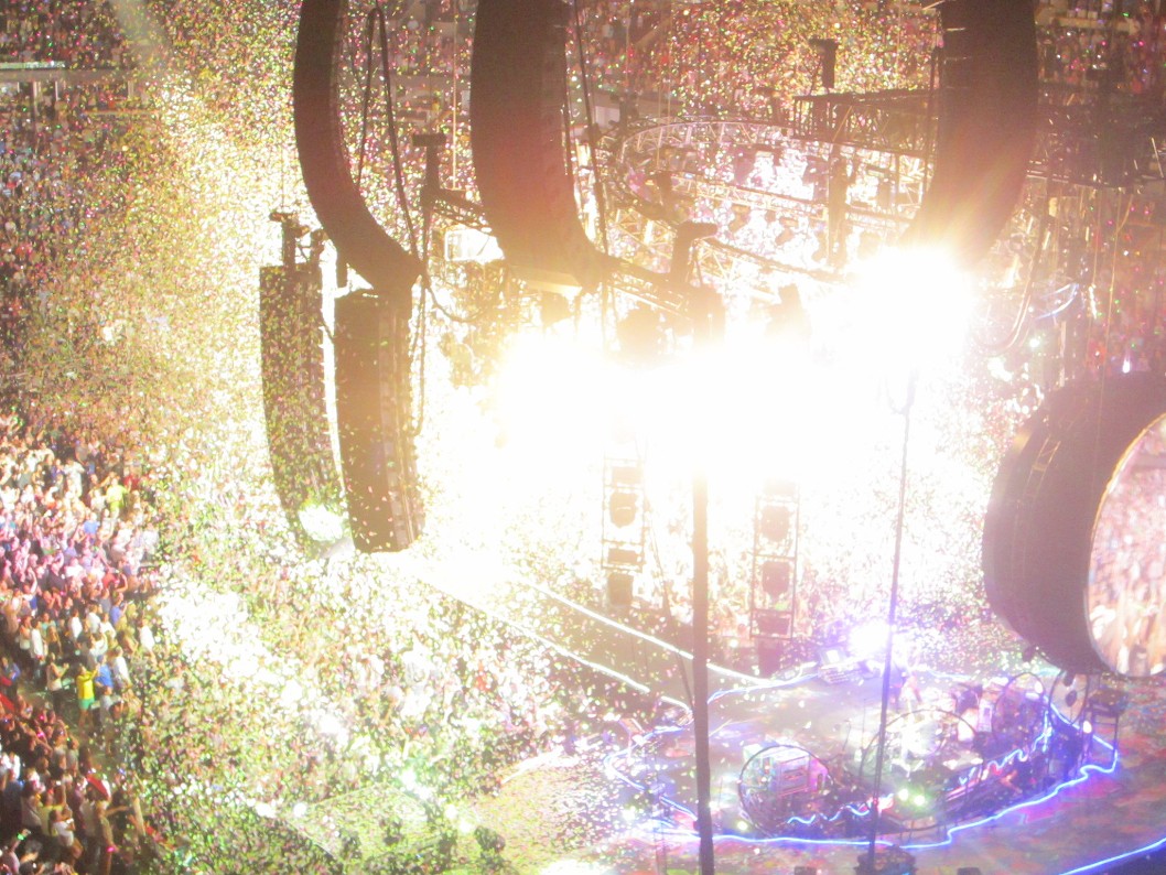 Seth Saith: By Amping Up The Theatrics, Coldplay Raises Their Game ...