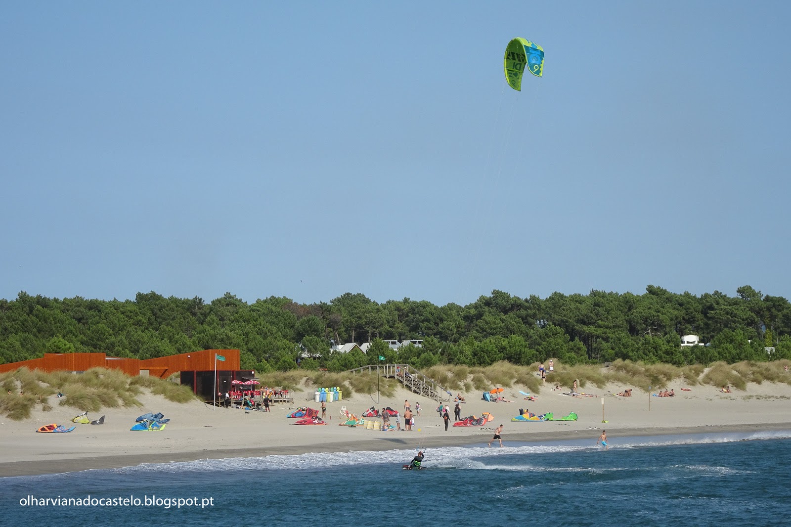 VIANA | Desportos náuticos animam Praia do Cabedelo