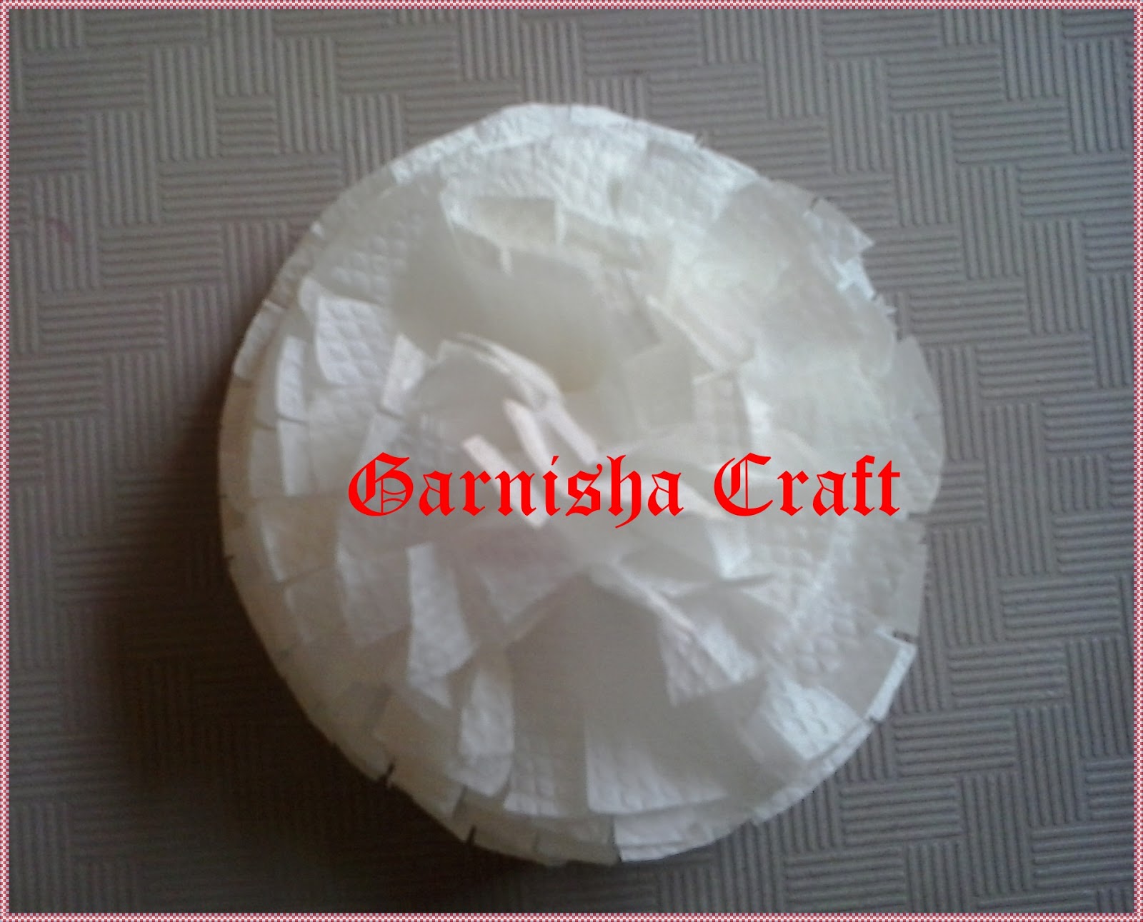 Garnisha: Cara Membuat Bunga dari Kertas Tissue