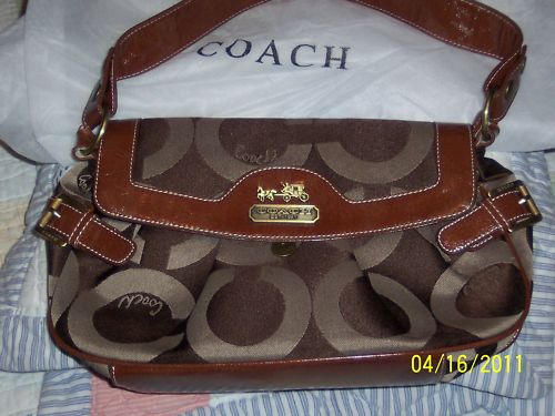 U's Bargain Shoppe Corner: FAKE COACH BAG!