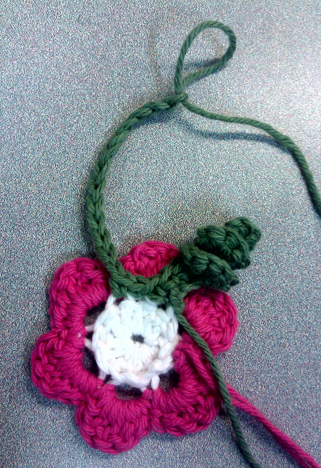 Breezybot Flower with Tendrils - FREE PATTERN/TUTORIAL