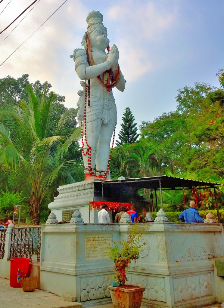 Hindu Temples of India: Alipiri Pathway, Tirumala, Tirupati, Andhra Pradesh