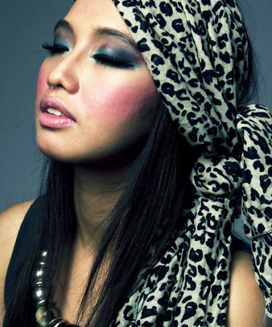 ALLURING AURORA. | Priska Dee: Yes, I'm Half Naked