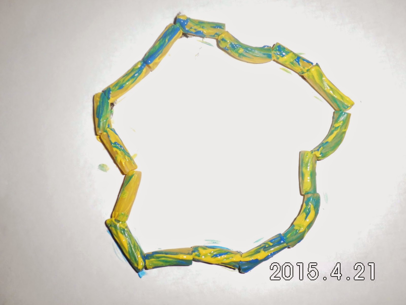 Expresar y Crear: ENSARTADO