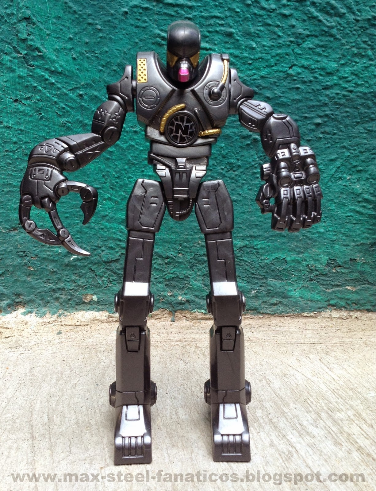 Max Steel Fanáticos: Max Steel Reviews: Robo-kick (Parte 6)