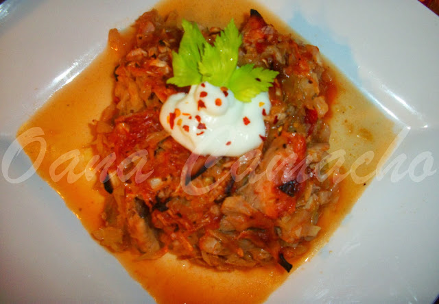 Cooking with love ! : Varza cu pui ( Cabbage and chicken casserole )