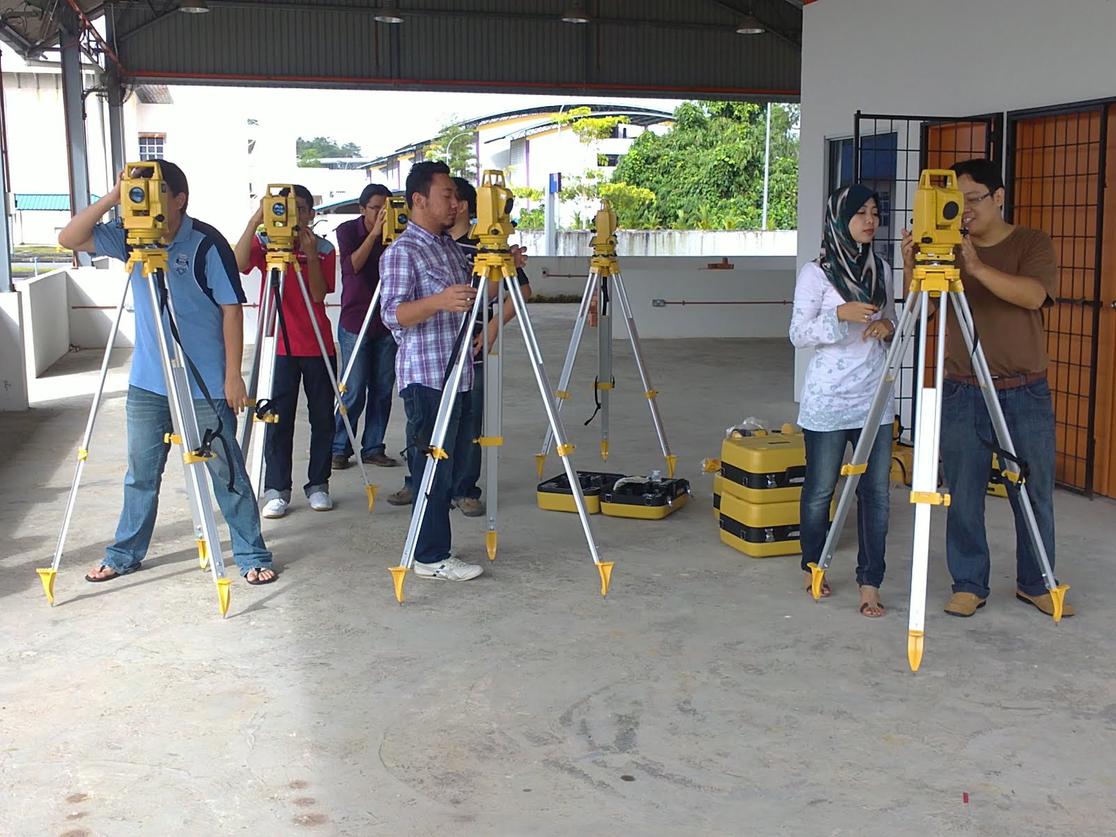 Building Department Sarawak: Basic Survey Course