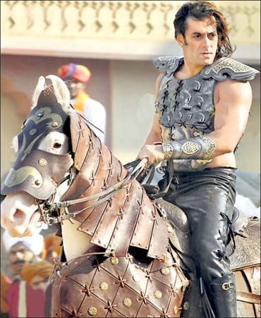 Salman Khan: Handsome Bollywood Hero Salman Khan In Veer Movie Hot Photos