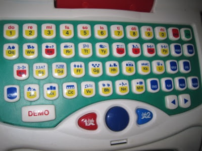 JuaiMurah: Vtech IQ Builders Amazing Laptop