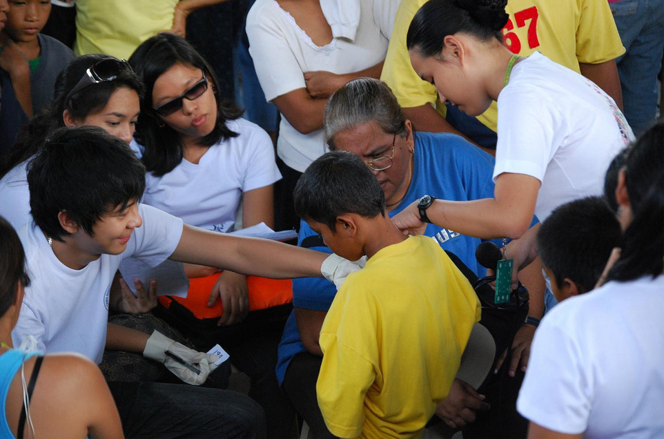 Philippines Holds Free Mass Tuli - Circumcision For young boys - Global ...