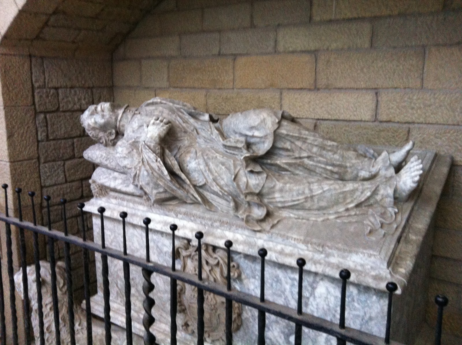 Històries Manresanes: El sepulcre del Canonge Mulet