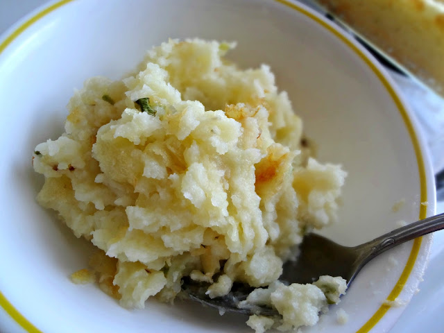 The Cooking Actress: Baked Cheddar and Scallion Mashed Potatoes