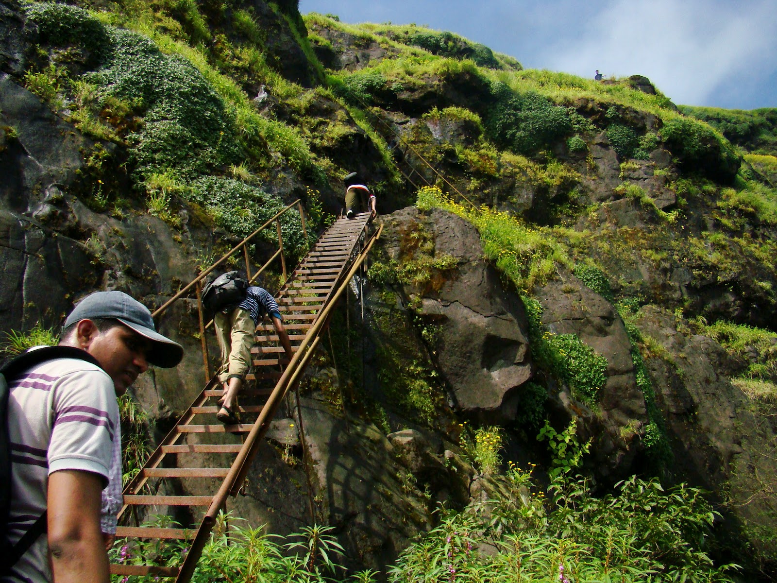 Ratangad : The Jewel Fort