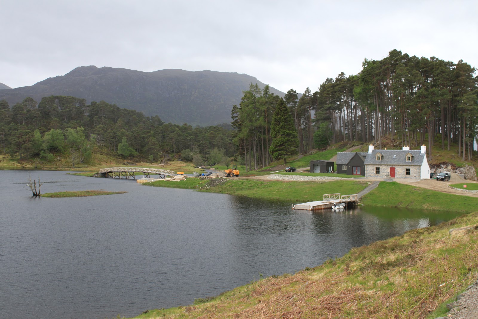 Walking in the North East of Scotland: Loch Affric Circuit