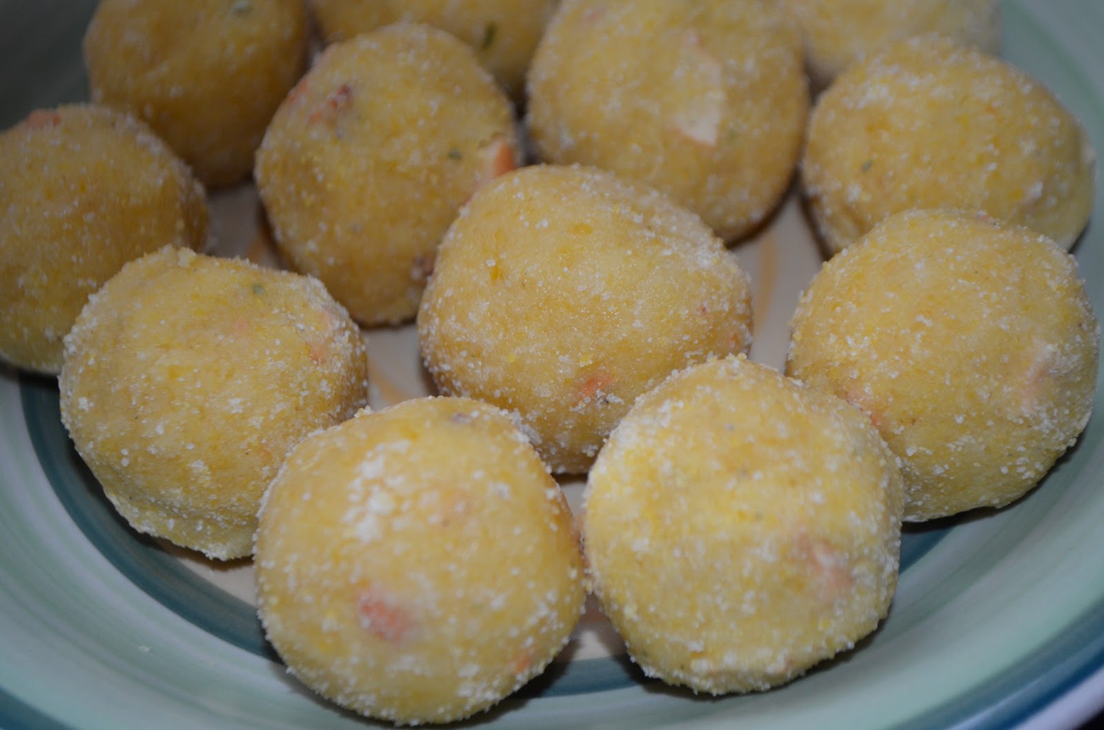 Ponni's Kitchen: NEI URUNDAI / GHEE SWEET