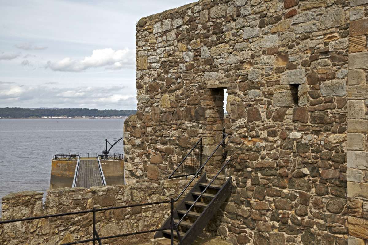 Dougie Coull Photography: Blackness Castle