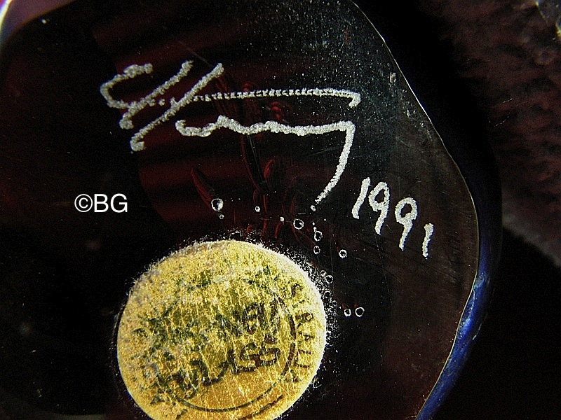 Australian Glass: Making his mark – The changing sign of Colin Heaney