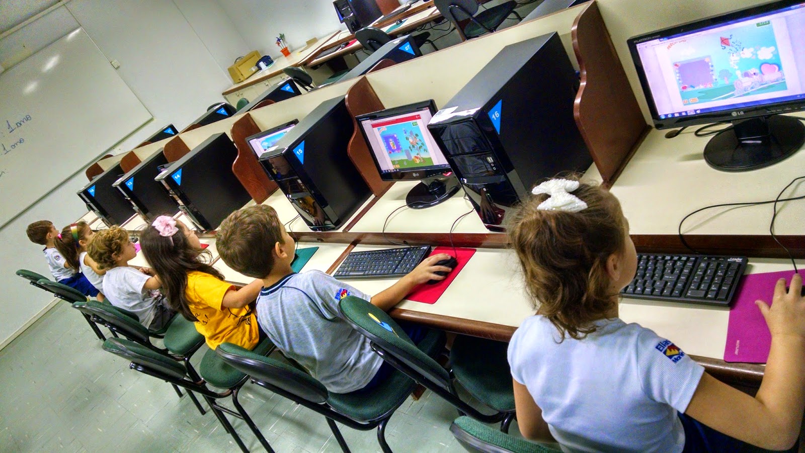 Educação Infantil Elias Moreira: Primeira aula de informática ...