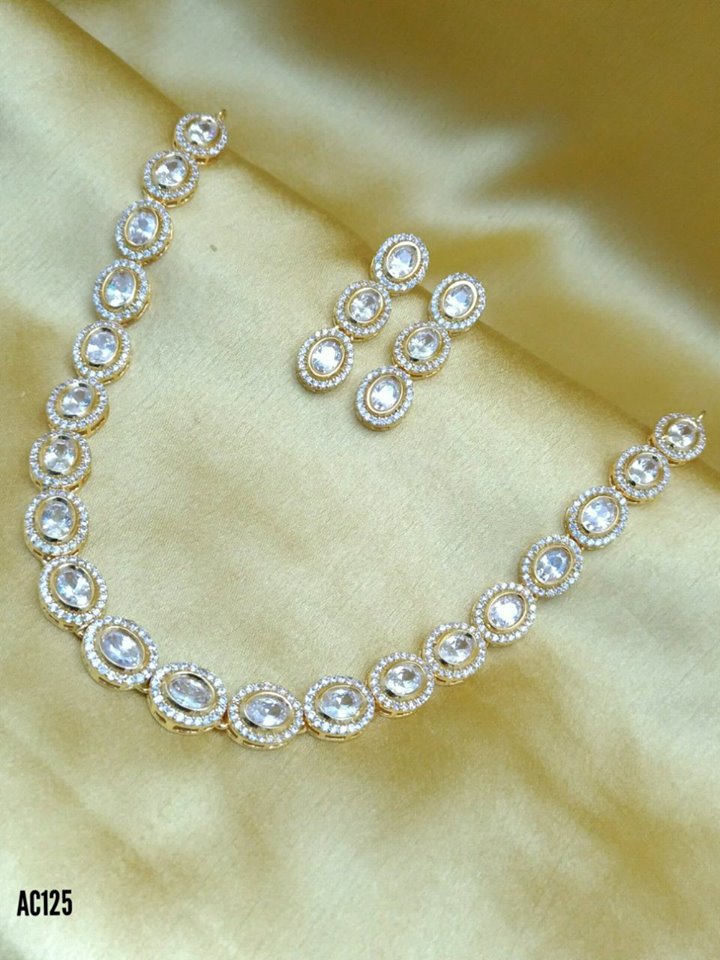Exclusive Stone Neck sets | Buy Online jewellery