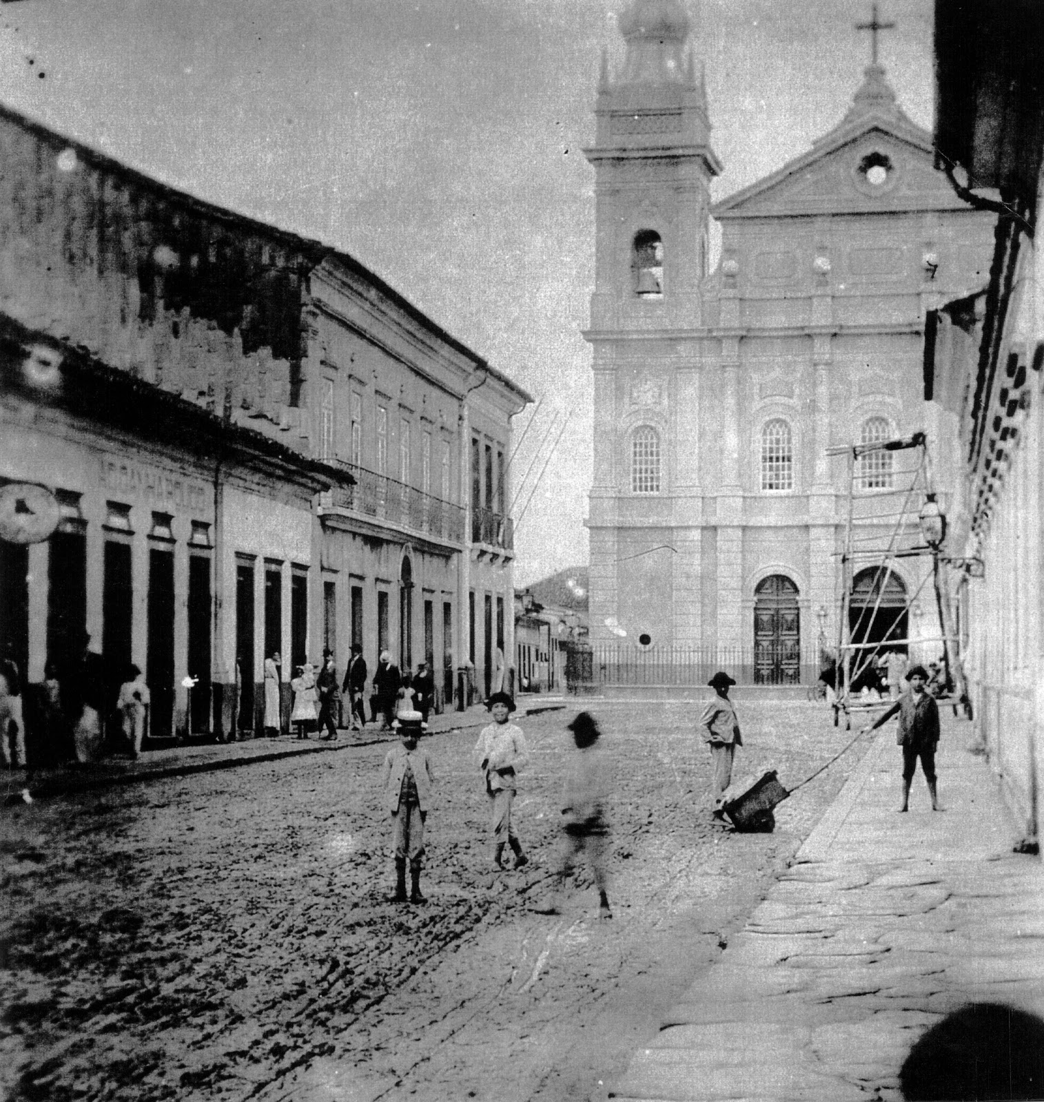 Intercidades: História de Pindamonhangaba