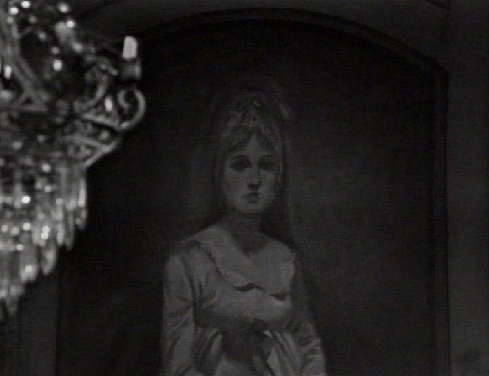 Dark Shadows Before I Die: Old House Portraits