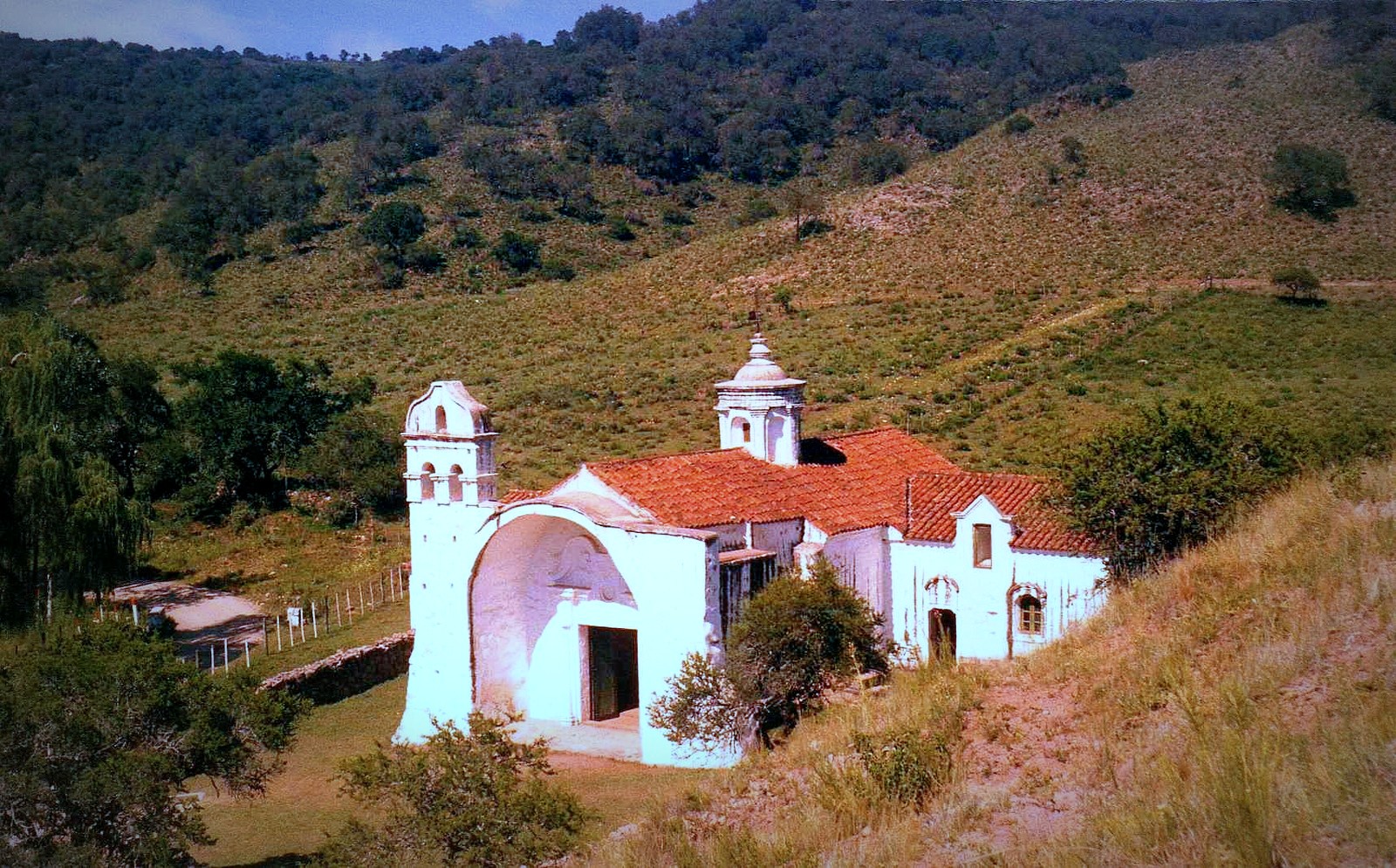 CAMINANDO LA PAMPA: Capilla Nuestra Señora del Rosario de Candonga ...