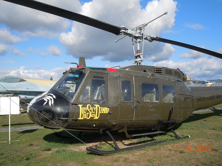 UH-1 / California Air Museum | Western Trips