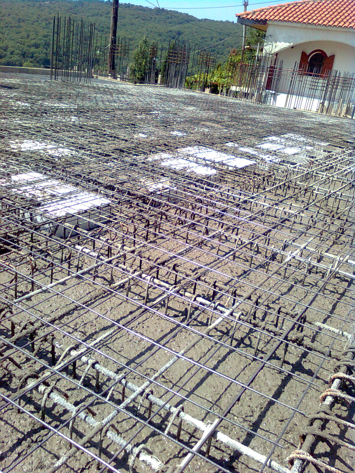 ΤΟΠΟΘΕΤΗΣΗ ΣΙΔΗΡΟΥ: ΠΛΑΚΕΣ ΟΡΟΦΗΣ ΤΥΠΟΥ SANDWICH