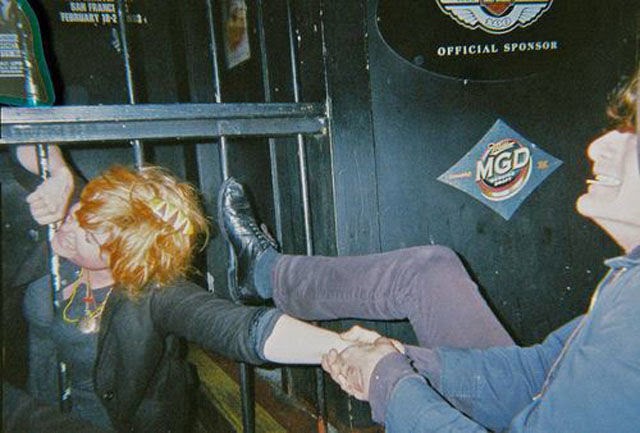 30 Amazing Pictures of Girls Getting Stuck in the Weirdest Places ...