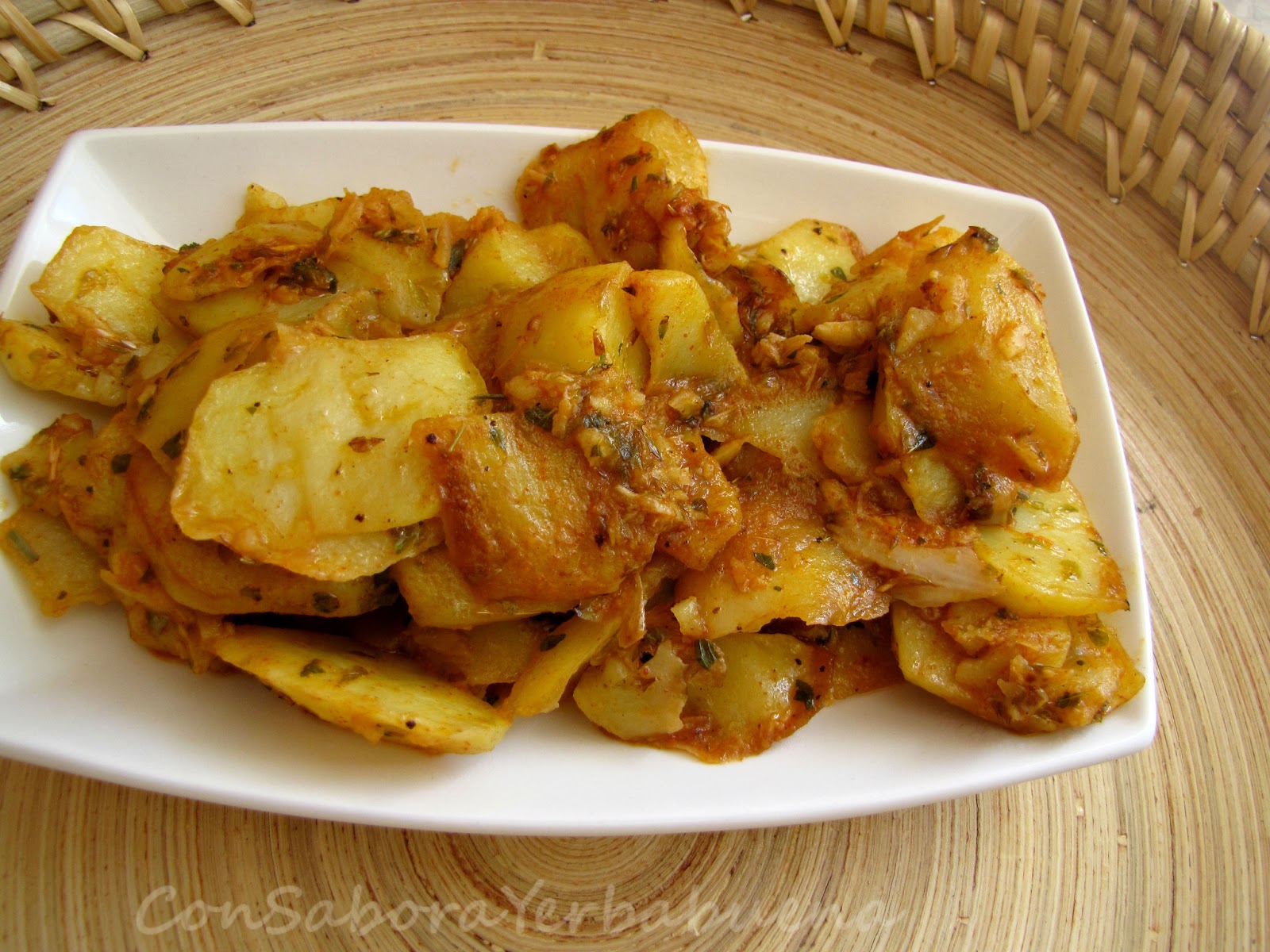 Con sabor a YerbaBuena: PATATAS ADOBADAS