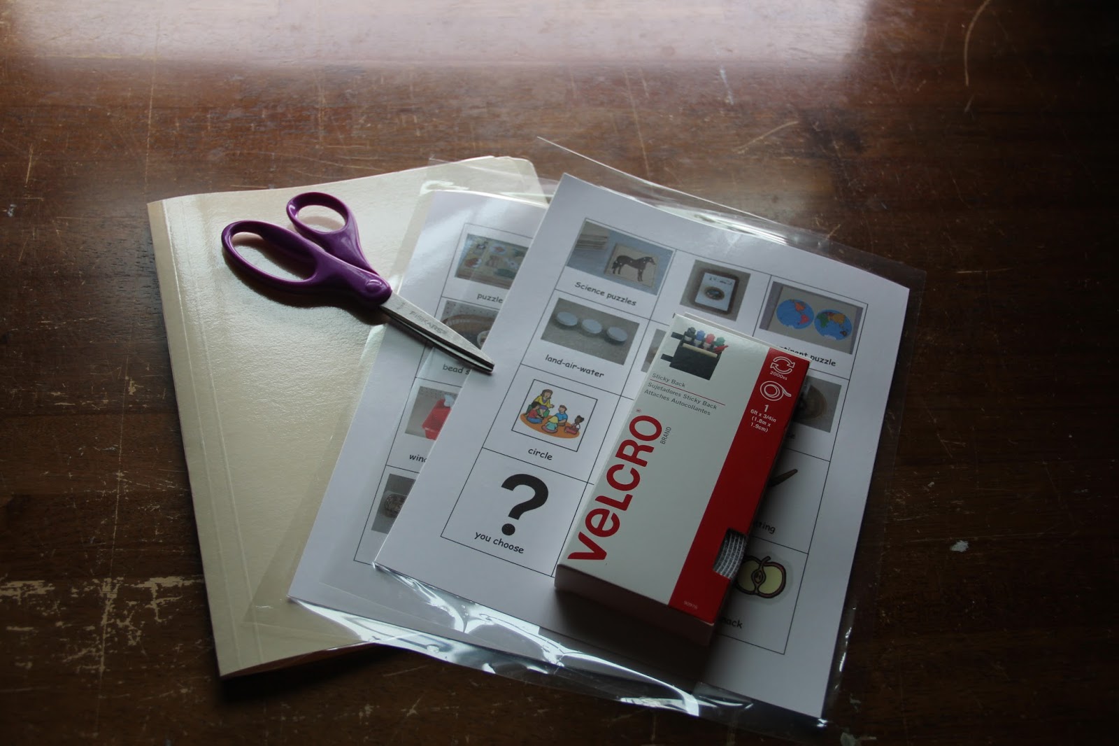 Simplysewn: Montessori Material Free Visual Cards