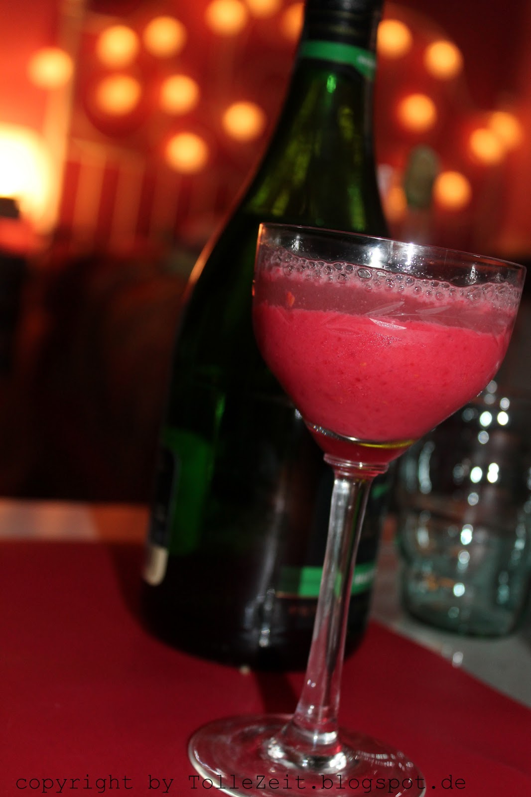 Tolle Zeit: Frozen-Himbeer-Aperitif