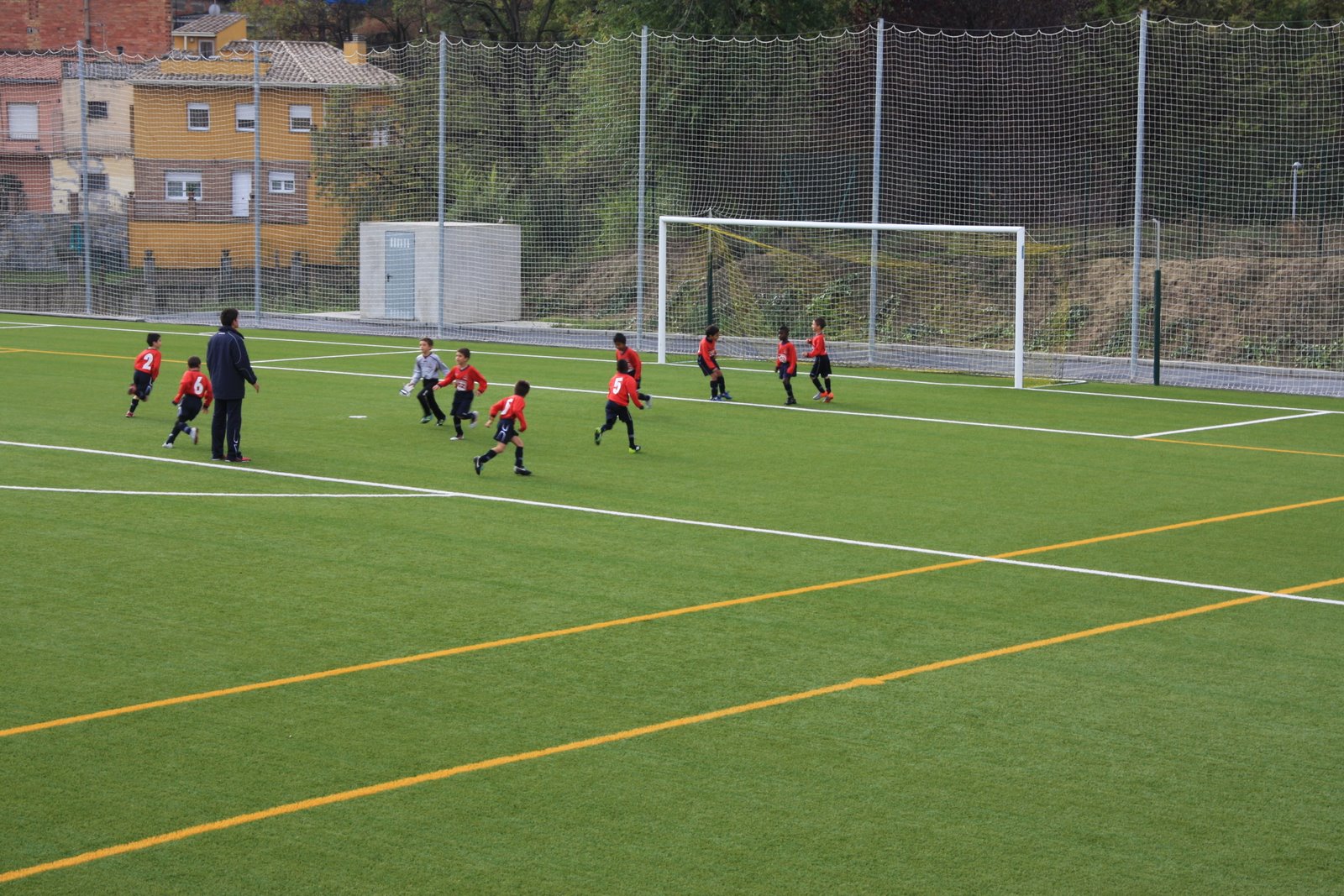 Blog del pre-benjamí groc de l'oar vic: FBVoltreganes Ajax - Oar (6-2)