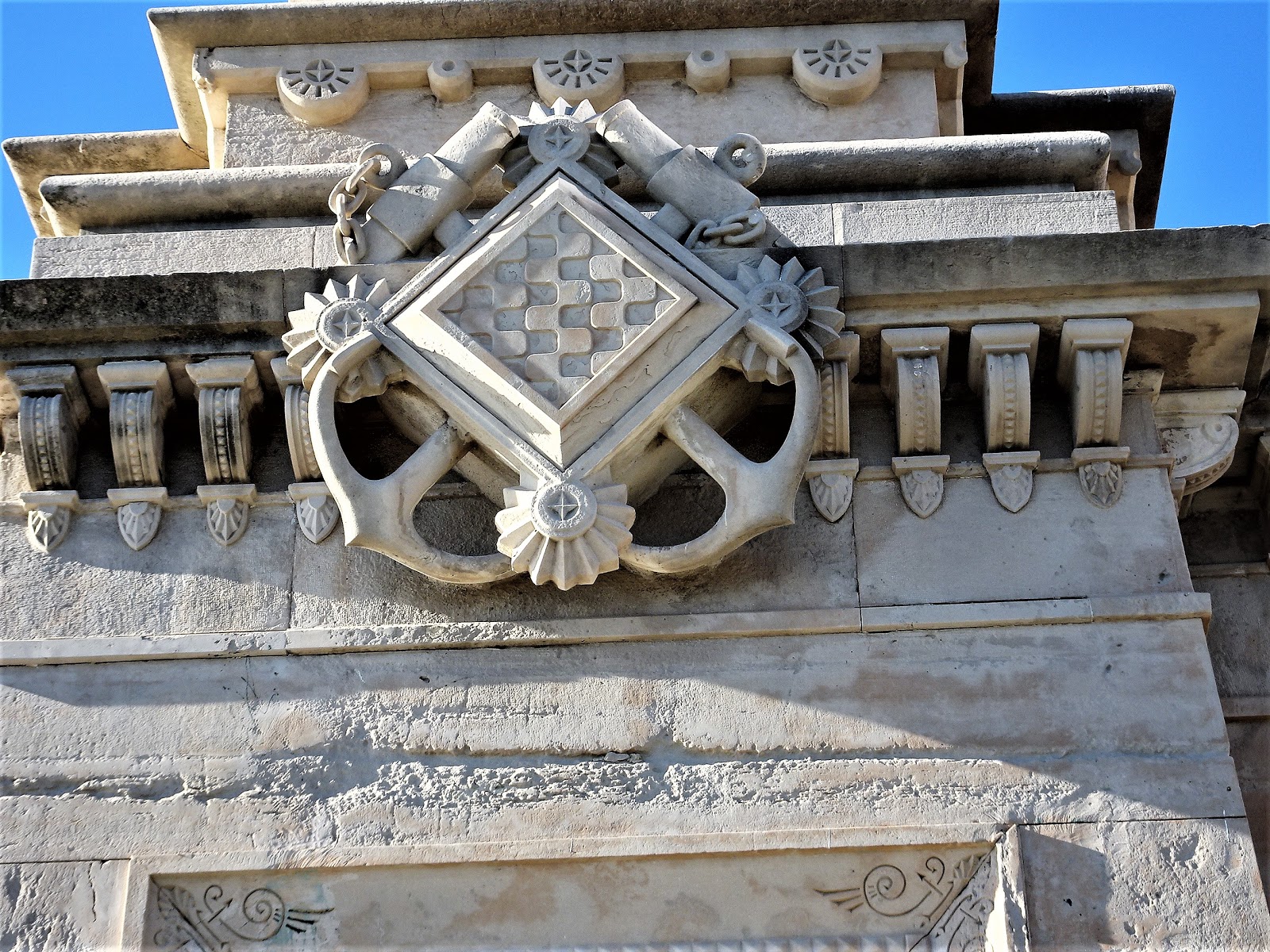 Redescubriendo Barcelona y más allá: 05/01/2018 Tarragona. Monument a ...