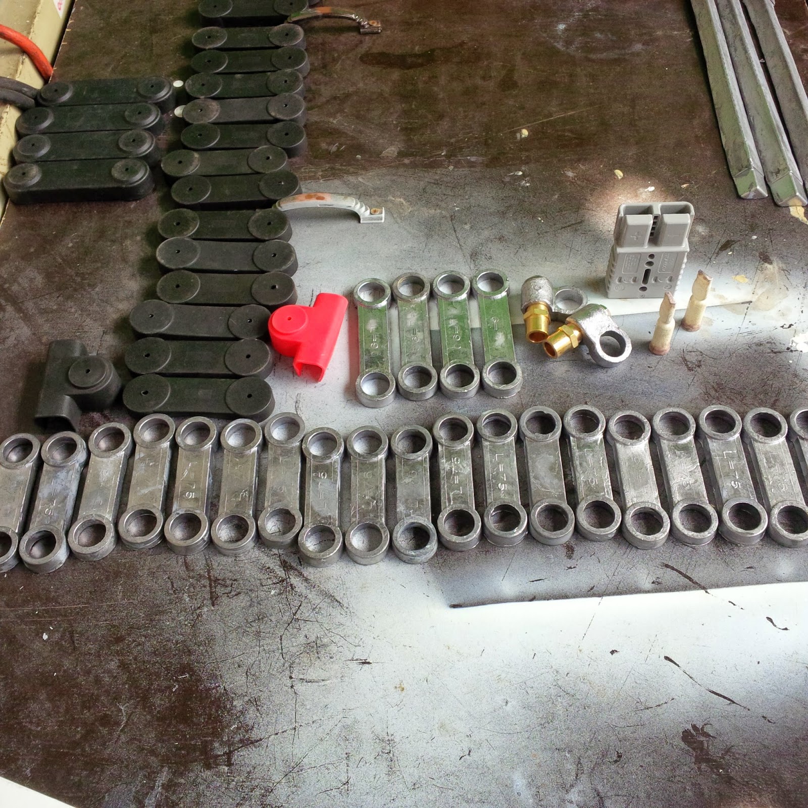 JUAL BATTERY ACCU FORKLIFT ELEKTRIK: jual intercell connector battery ...