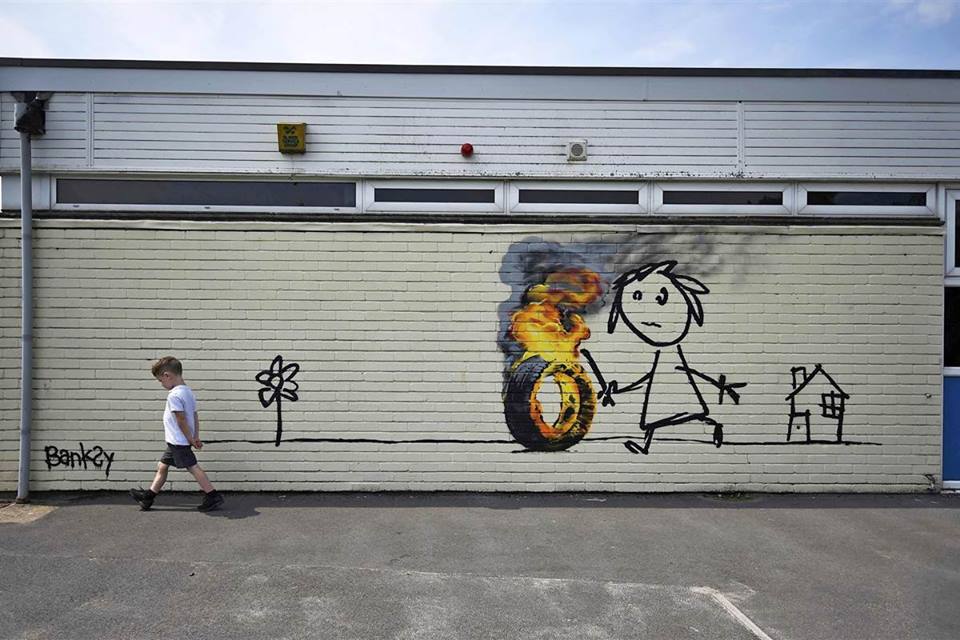 GRAFFITI COLLECTION IDEAS: Banksy in Bristol Make Graffiti