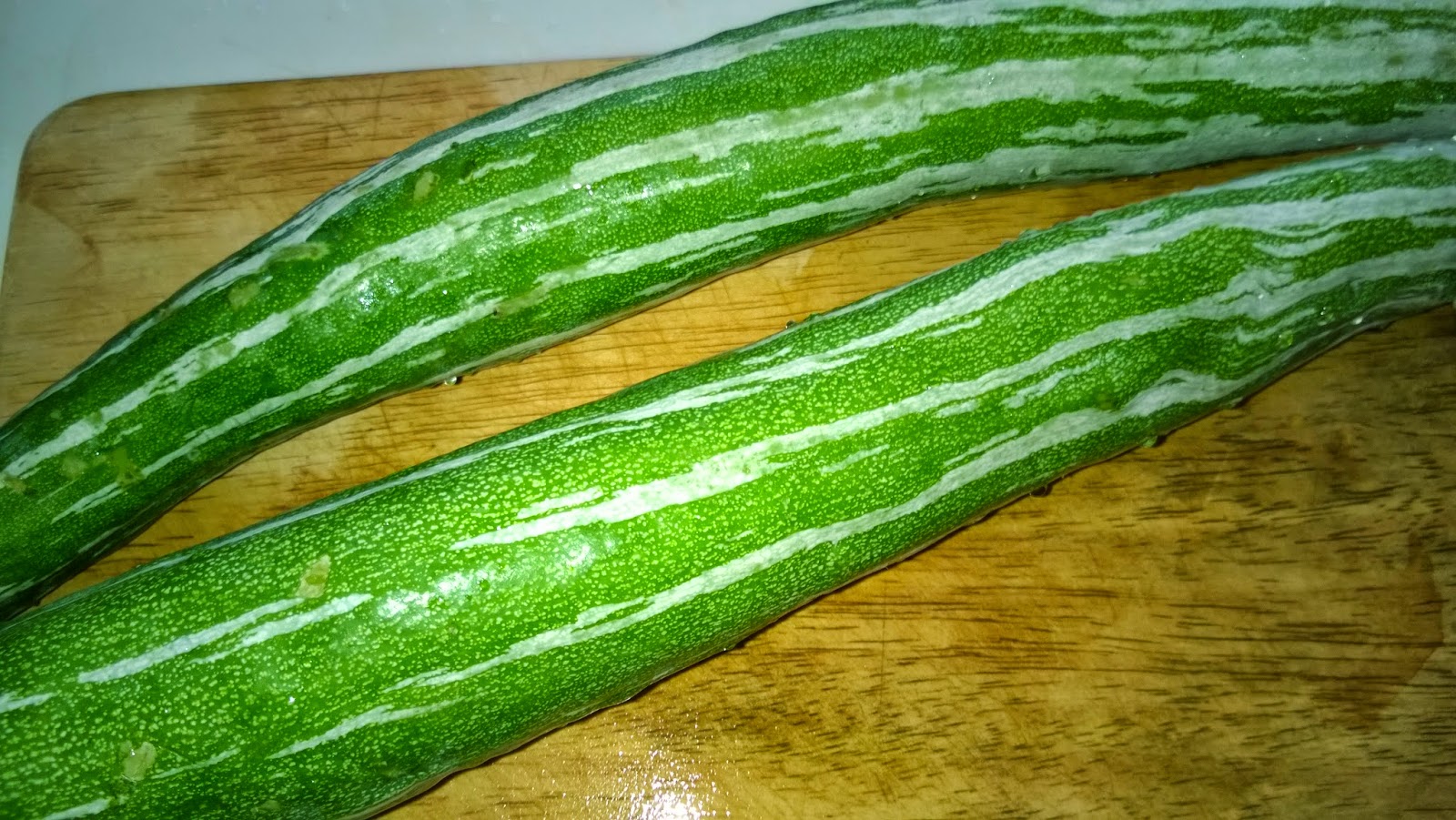 Simply Cooking and Health: Snake gourd and mung bean mild curry