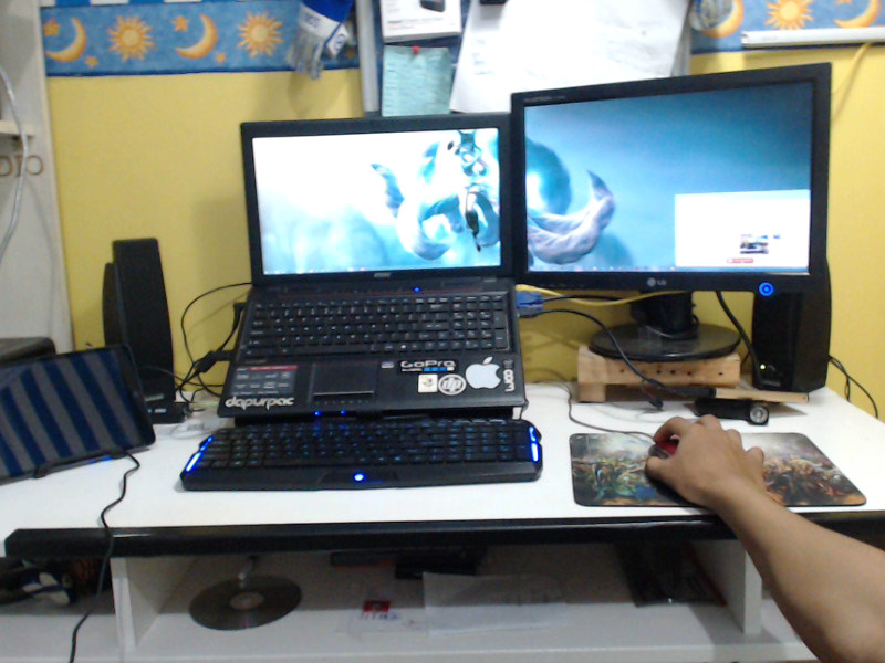 League of Legends: GAMING SETUP