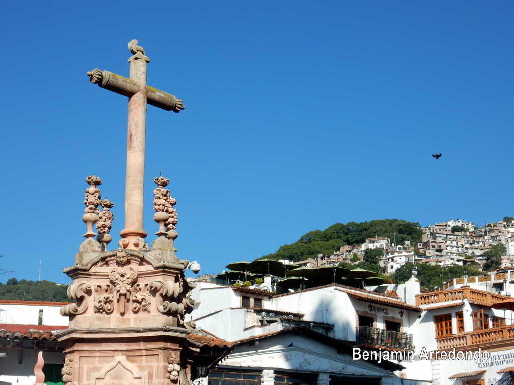 El Bable: La cruz atrial de la parroquia de Santa Prisca en Taxco ...