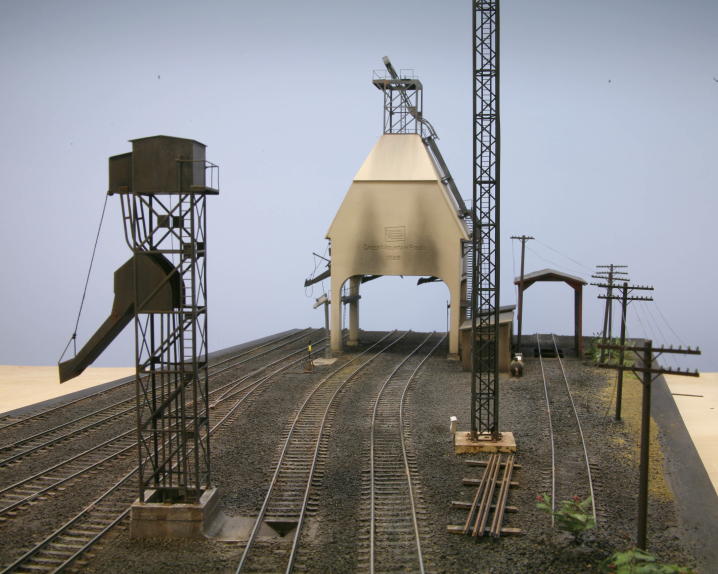 Central Vermont Railway: "Tweaking" the White River Junction coaling tower